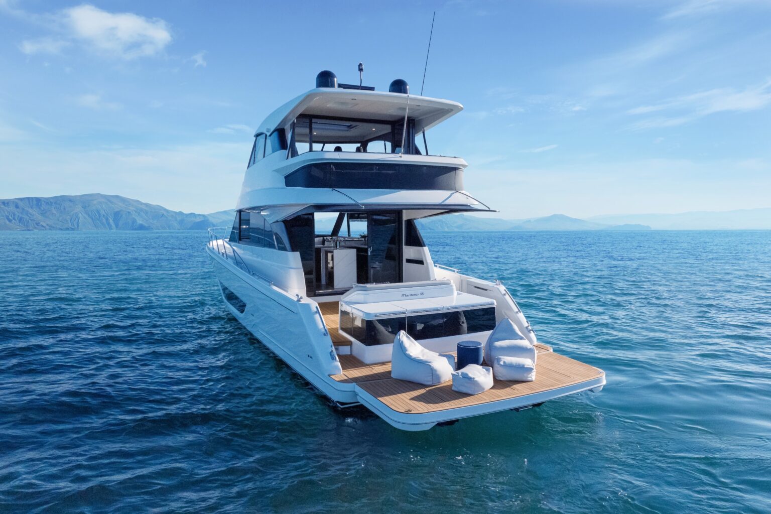 MARITIMO'S M75 Flybridge Motor Yacht and the M55 Flybridge Motor Yacht ...
